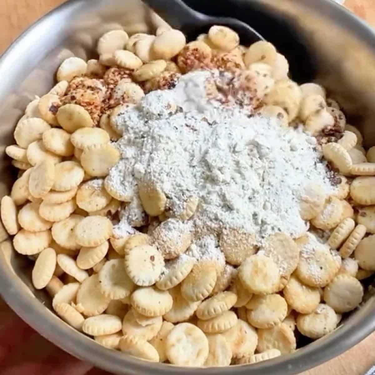 How to Make Spicy Firecrackers (Oyster Crackers Recipe) | Powell Family ...